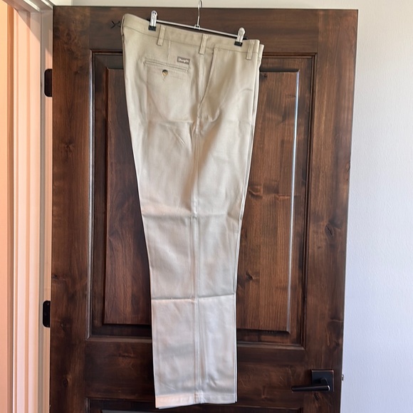 Wrangler | Pants | Copy Wrangler Riata Relaxed Fit Casual Khaki Pants ...